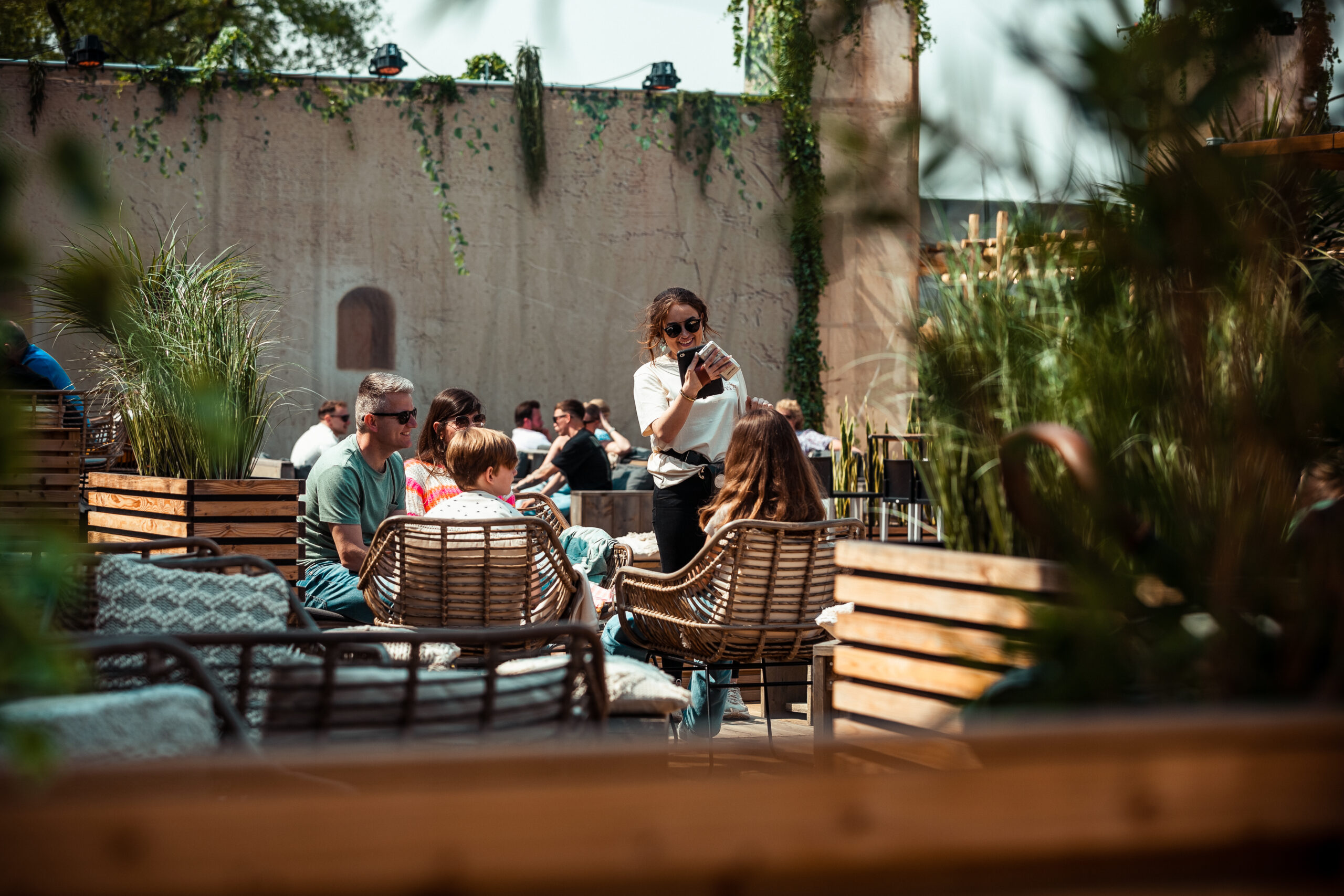 Join our crew! | NŨMA - Pop-up Zomerbar Oudenaarde